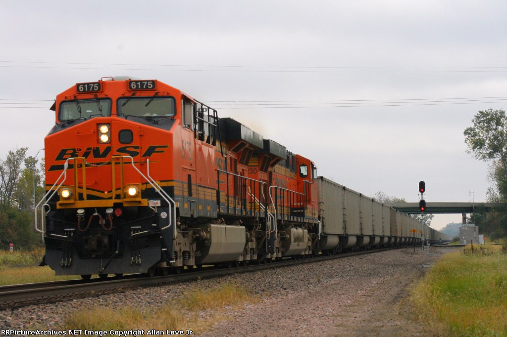BNSF 6175 west